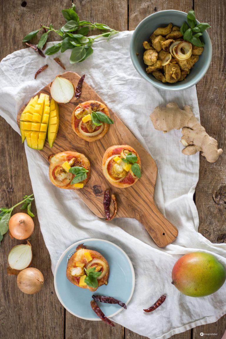 Tandoori Chicken Pizza Taler mit Mango und Chili - Pizza Idee - Rezept