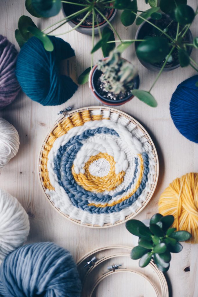 DIY rundes Wandbild weben - Techniken Rundweben - Schritt für Schritt