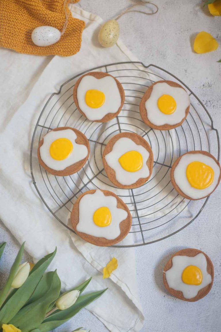 Spiegelei Amerikaner zu Ostern backen - Rezeptidee für die Ostertafel